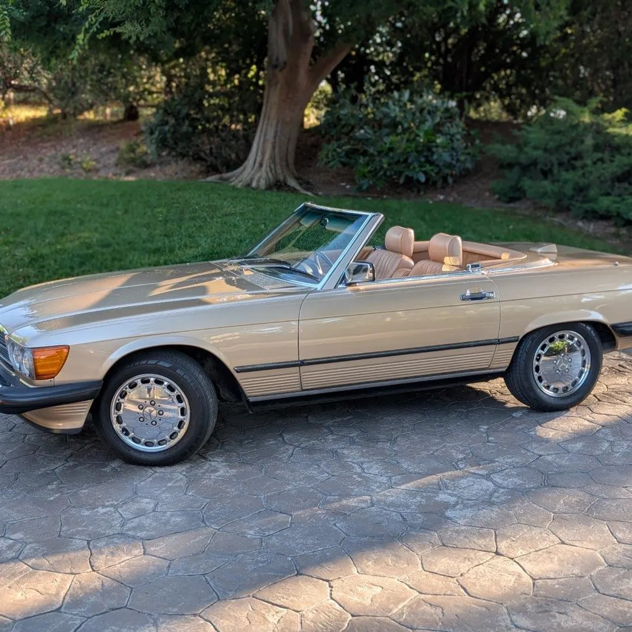 1987 Mercedes 560 SL Convertible, Perfect Condition